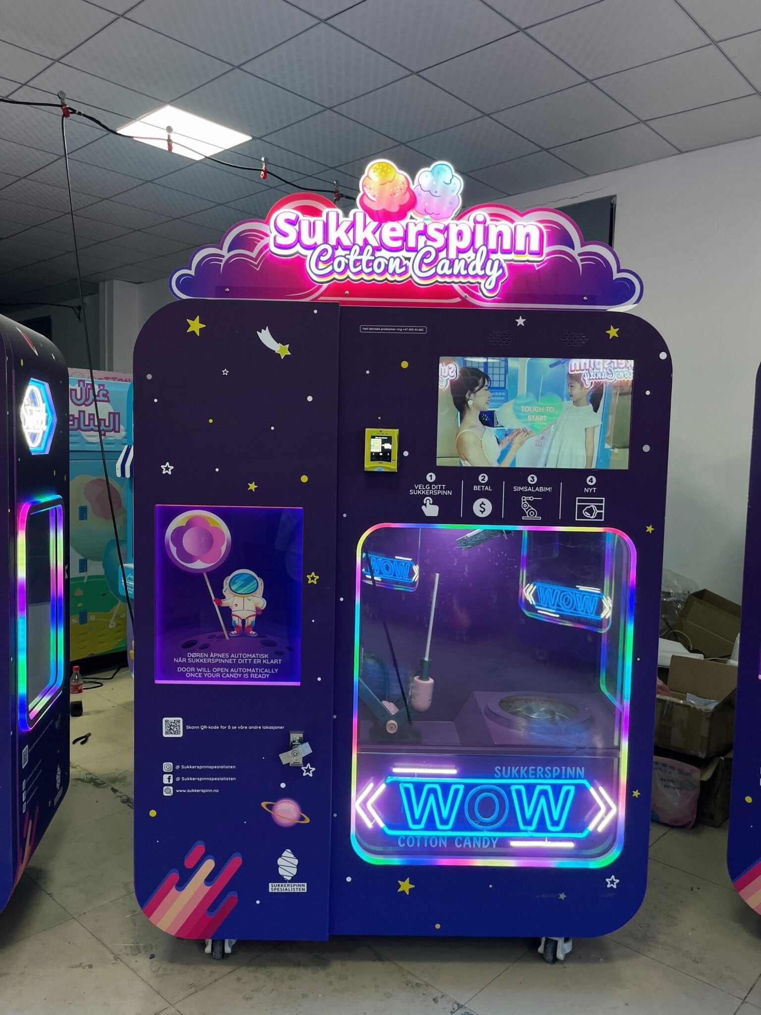 Shipping to Norway! - Wider Matrix - Automatic Cotton Candy Vending Machine